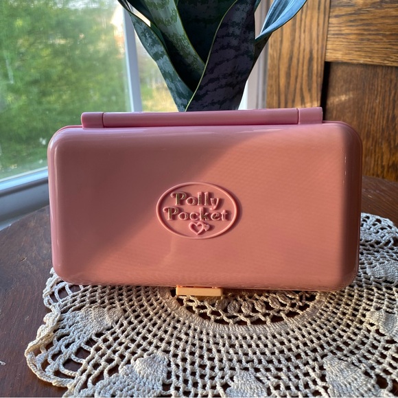 Blue Bird | Toys | Vintage 99 Polly Pocket Pink Dollhouse Storage Box ...
